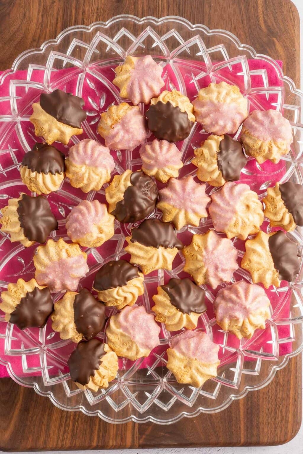 Keto Meringue Cookies ⋆ Deb's Daily Dish