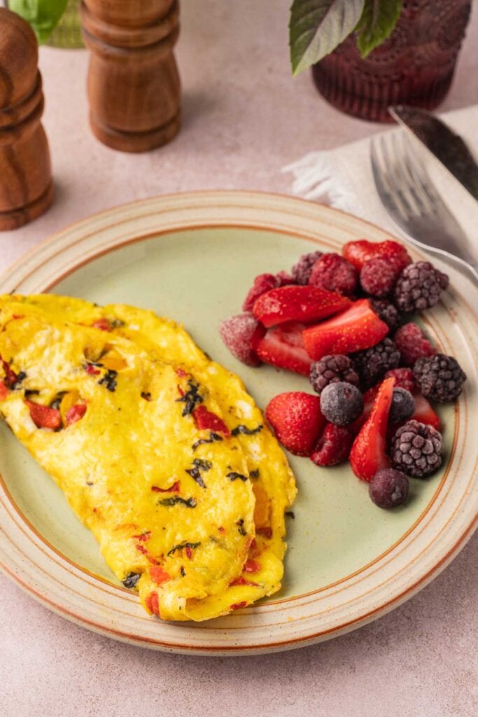Basil Omelette with tomato ⋆ Deb's Daily Dish